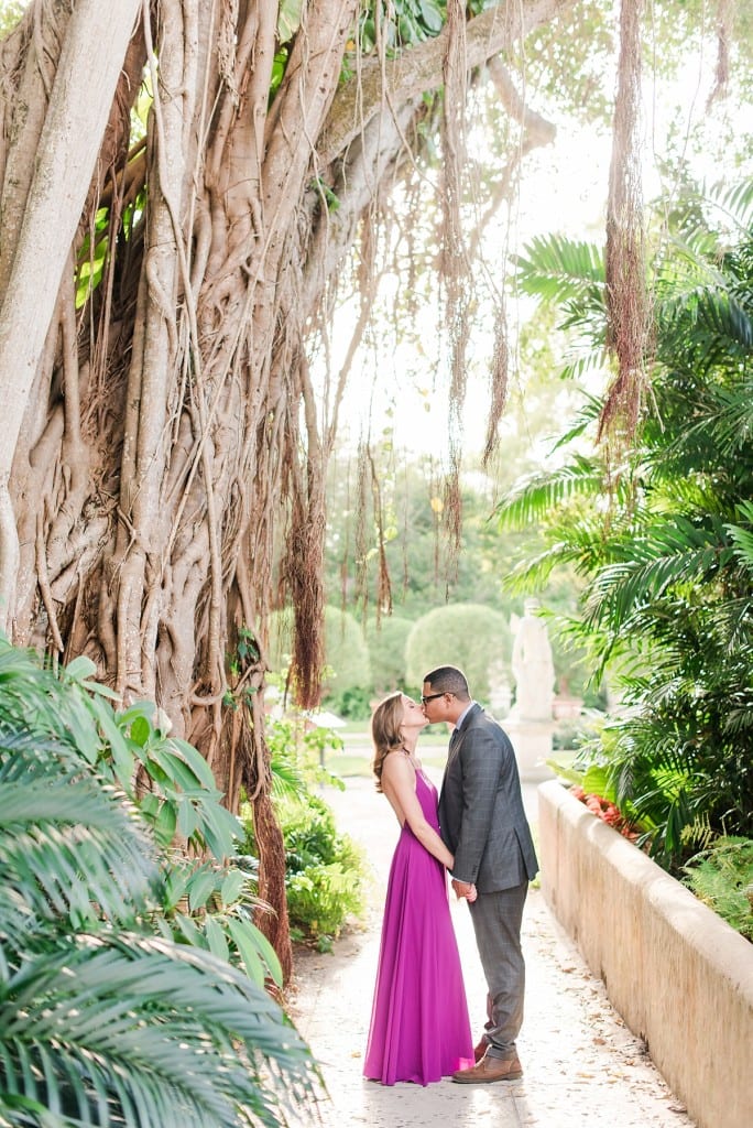 Vizcaya Engagement Pictures | Amanda + Felix - Kristy and Vic Photography